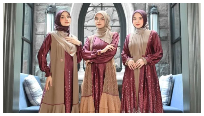 Tren Baju Lebaran 2025, Busana Sarimbit Dan Warna Burgundy